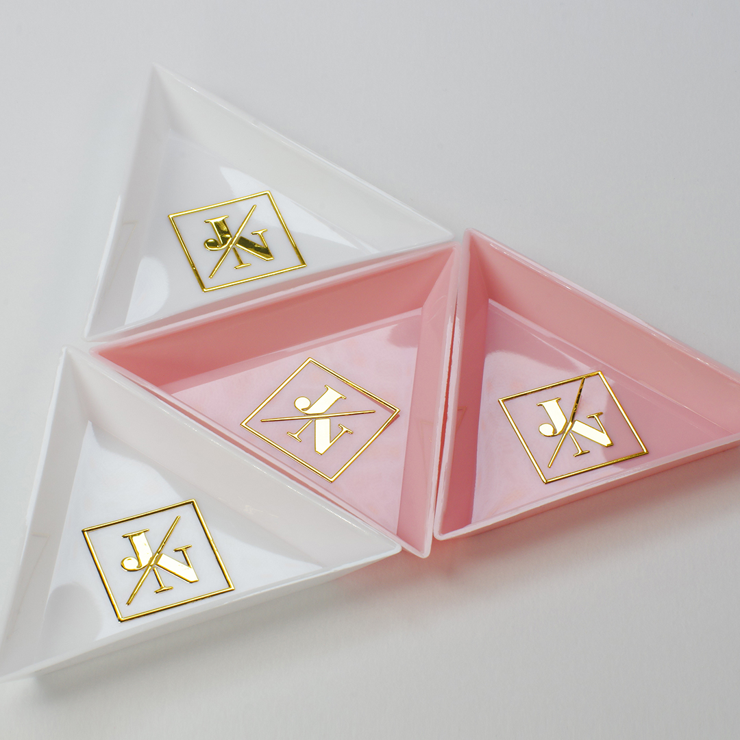 Mini triangle tray JN white - Ostali materijali - Shop - Jana Nails